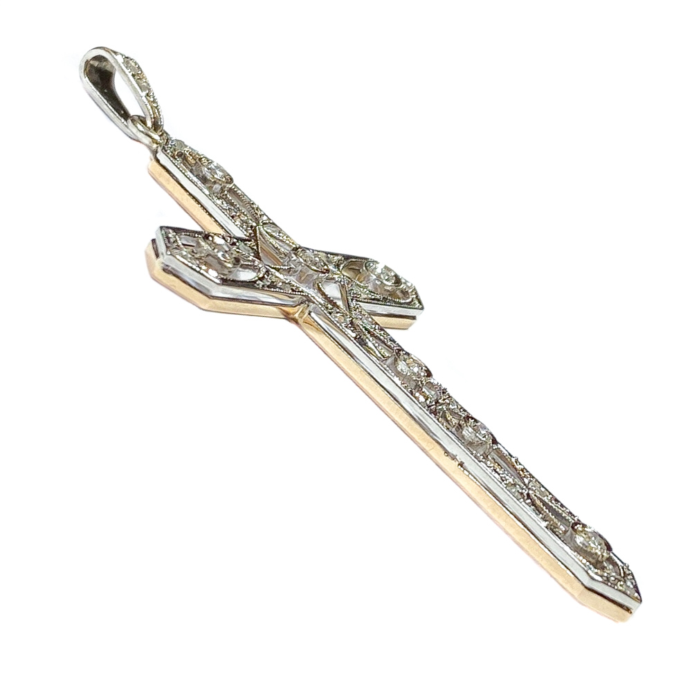 Pendente a croce in oro e platino con diamanti - Italia primo '900 ...