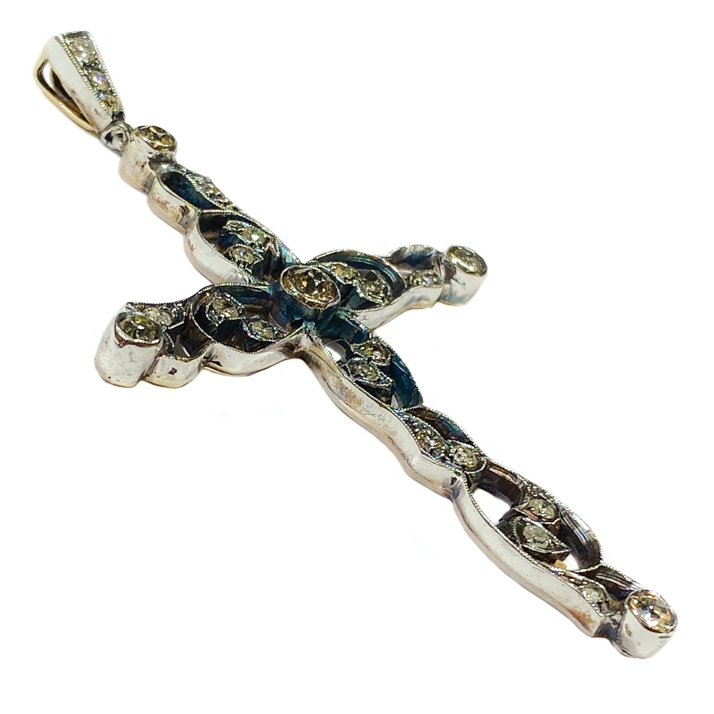 Pendente a croce in oro e argento con diamanti - Italia XIX sec ...