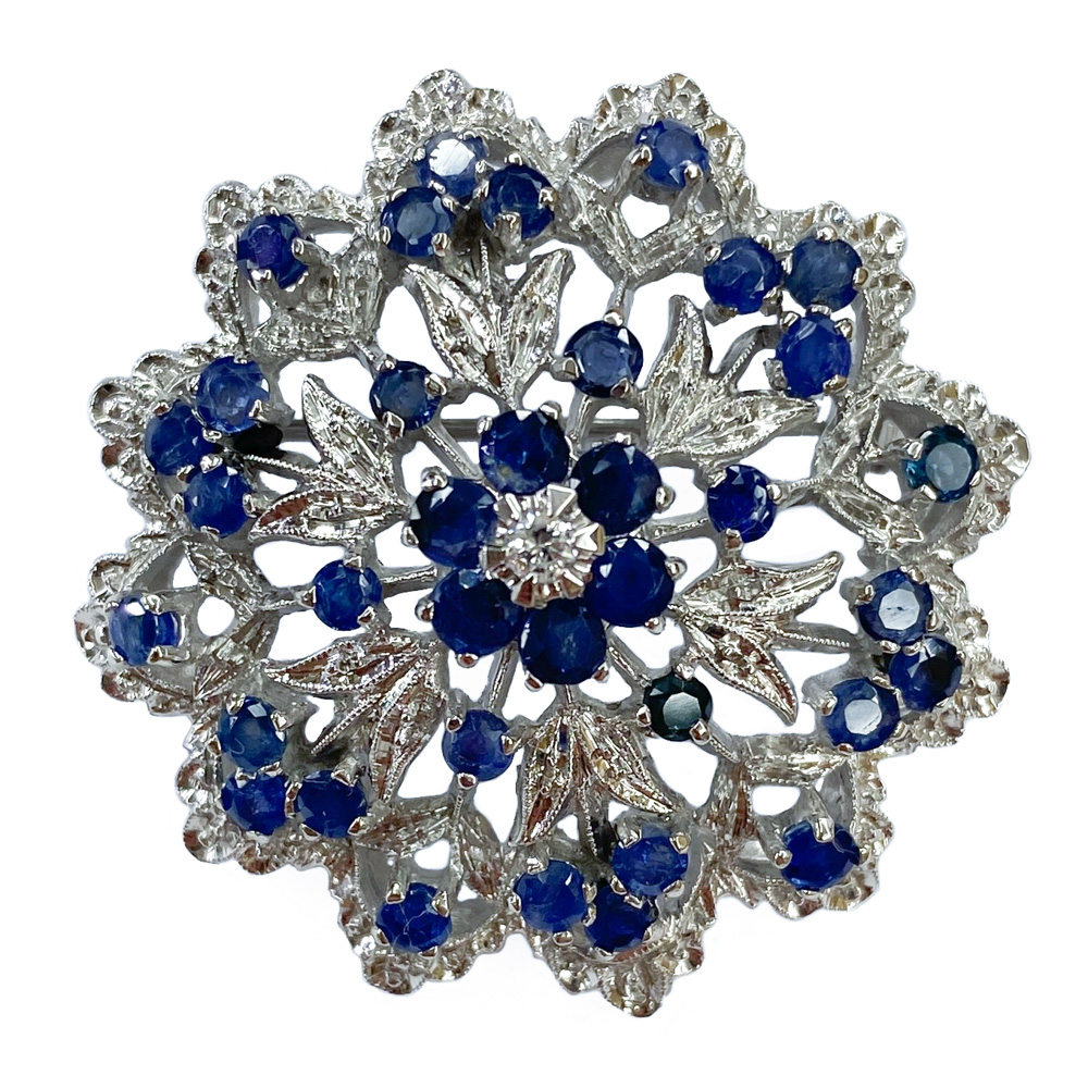 Spilla a fiore in oro bianco 18 karati con diamante e zaffiri - Italia ...