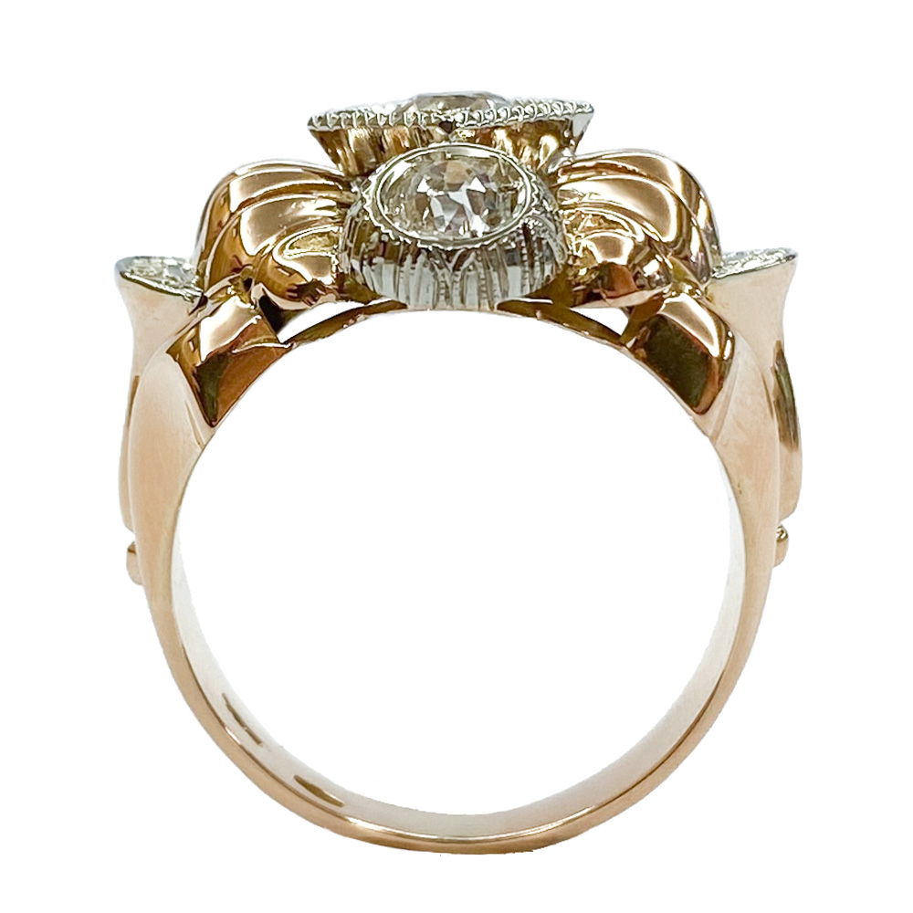 Anello in oro rosso e bianco 18 karati con diamanti - Italia anni '40 ...