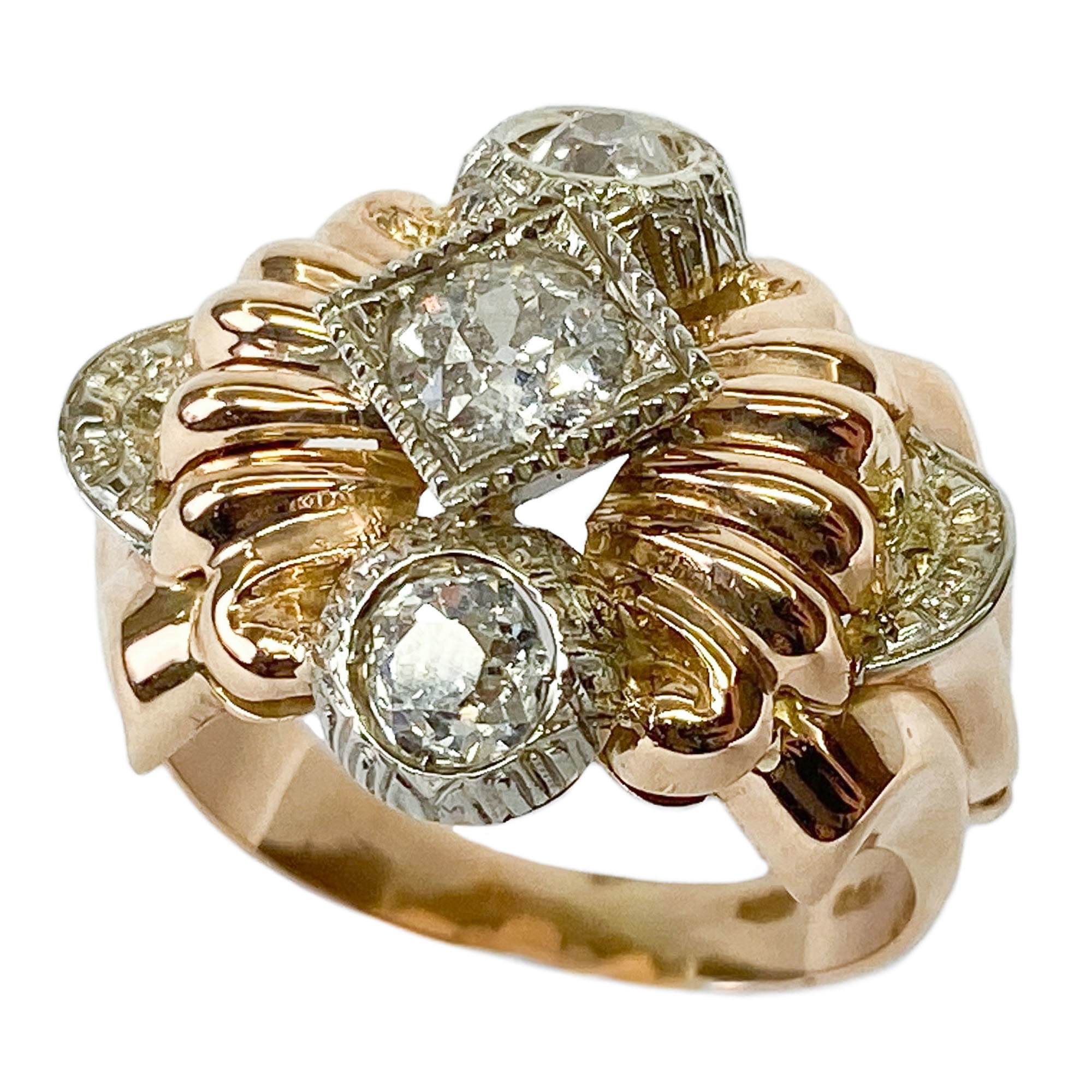 Anello in oro rosso e bianco 18 karati con diamanti - Italia anni '40 ...